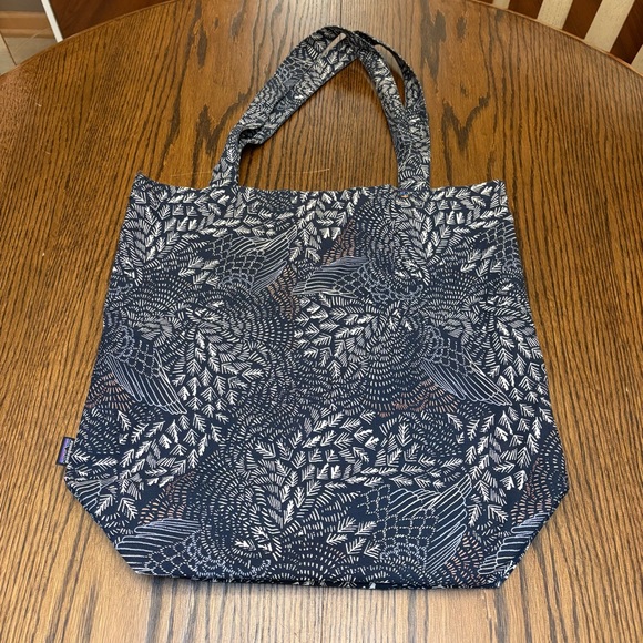 Patagonia | Bags | Patagonia Recycled Market Tote Bag Navy With Floral ...